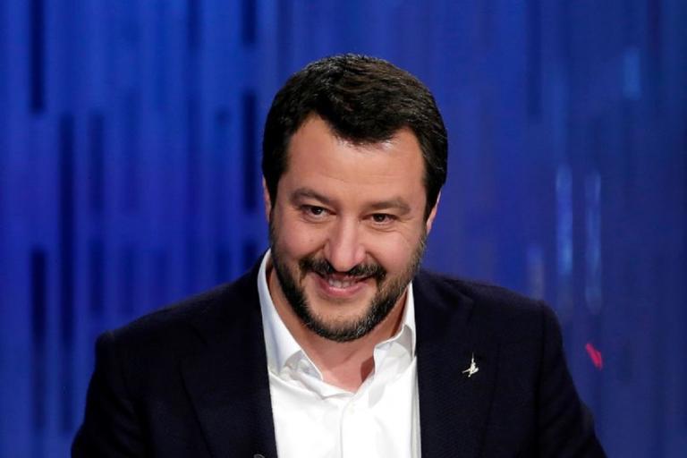 Salvini: la gaffe a Porta a Porta con il signor Mario cieco