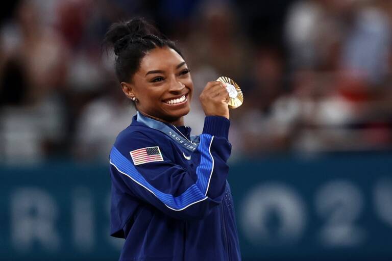 Chi è Simone Biles: la leggenda della ginnastica artistica