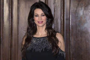 Chi è Manuela Arcuri, attrice e showgirl della tv