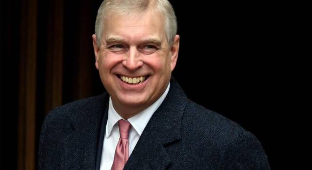 Chi è Principe Andrea, figlio della Regina: dalla vita reale allo scandalo