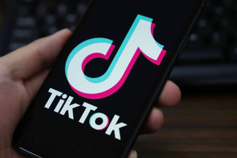 TikTok blocca l'hashtag "Skinny Tok" ma gli utenti non si fermano